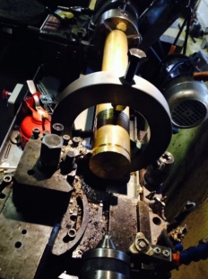 Homemade Fixed Steady Rest - HomemadeTools.net