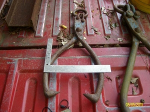 Homemade Log Tongs - HomemadeTools.net