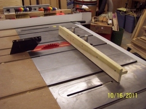 Homemade Crosscut Sled and Jig - HomemadeTools.net