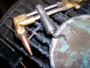 Homemade Torch Circle Cutter - HomemadeTools.net