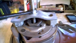Homemade CVT Clutch Tool - HomemadeTools.net
