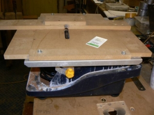 Homemade Fret Slotting Jig - HomemadeTools.net