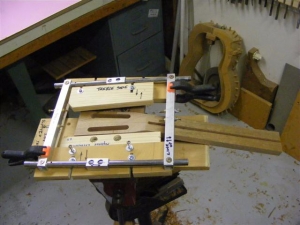 Homemade Peg Head Slotting Jig - HomemadeTools.net