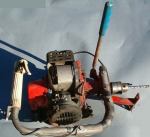 Homemade Gas Powered Hand Drill - HomemadeTools.net
