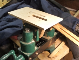 Homemade Headstock Slotting Jig - HomemadeTools.net