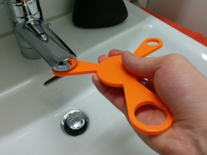 Homemade Tap Filter Wrench - HomemadeTools.net