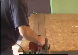 Homemade Straight Cutting Jig - HomemadeTools.net