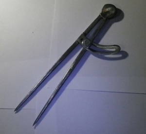 Homemade Compass - HomemadeTools.net