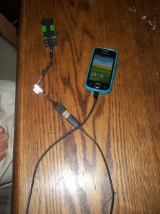 Homemade Portable Phone Charger - HomemadeTools.net