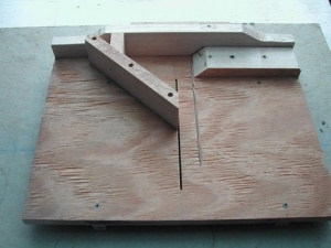 Homemade Crosscut and Miter Sleds - HomemadeTools.net