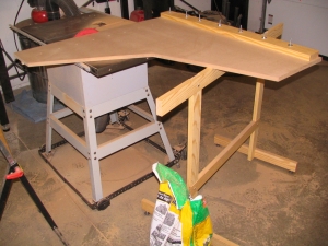 Homemade Crosscut Sled and Sawhorse - HomemadeTools.net