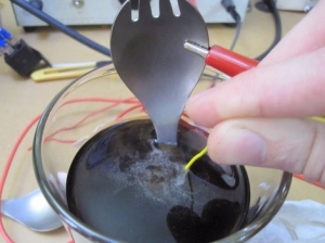 Homemade Titanium Anodizing Method - HomemadeTools.net