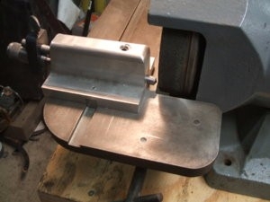 Homemade Carbide Tool Grinder Wheel Dresser - HomemadeTools.net