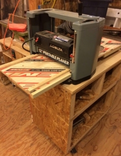 Homemade Thickness Planer Feed Table - HomemadeTools.net