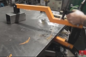 Homemade Long Reach Clamp - HomemadeTools.net