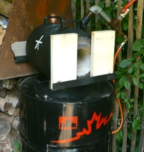 Homemade Blacksmithing Forge - HomemadeTools.net