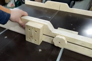 Homemade Crosscut Sled - HomemadeTools.net