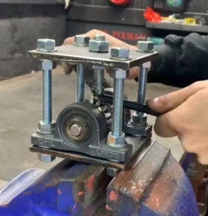 Homemade Wire Stripper - HomemadeTools.net