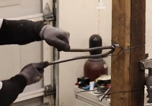 Homemade Wire Tightening Tool - HomemadeTools.net