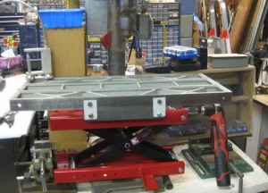 Homemade Drill Press Table Lift - HomemadeTools.net